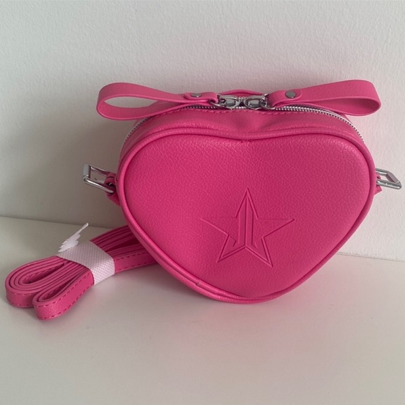 Jeffree Star | Bags | Jeffree Star Exclusive Heart Shaped Pink Purse ...